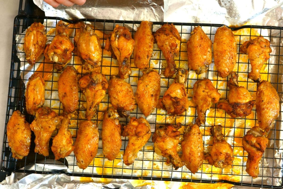 Crispy Baked Chicken Wings - Low Carb Spark