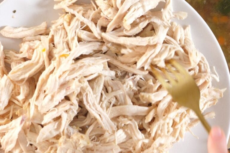 Healthy Chicken Detox Soup - Low Carb Spark